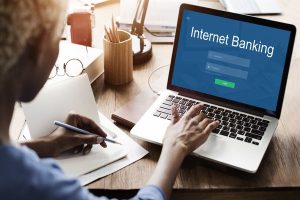 The Pros and Cons of Joint Bank Accounts - Crunchy Wealth
